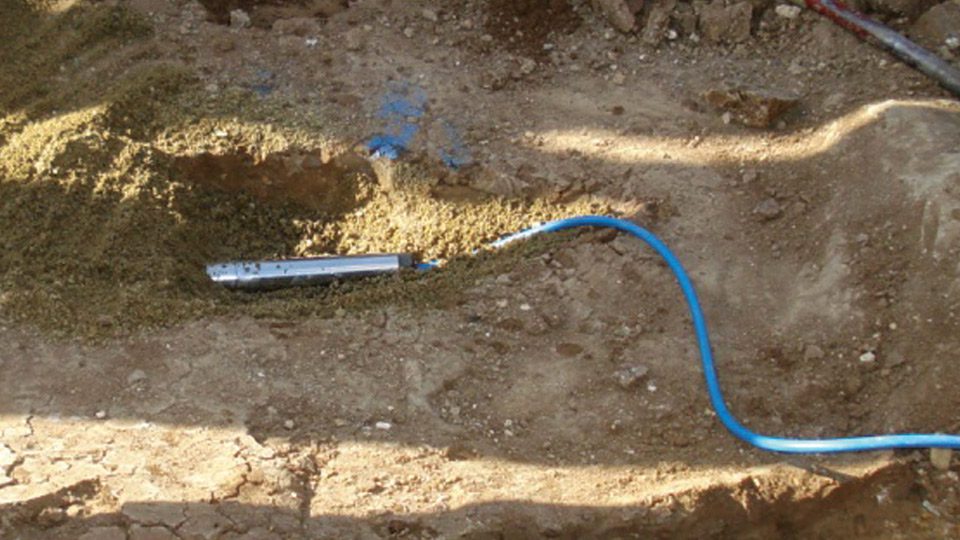 Vibrating wire piezometers - Sisgeo