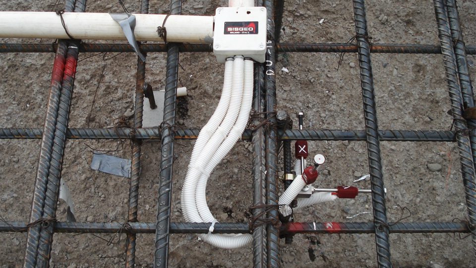 Vibrating Wire Strain Gauges - Sisgeo